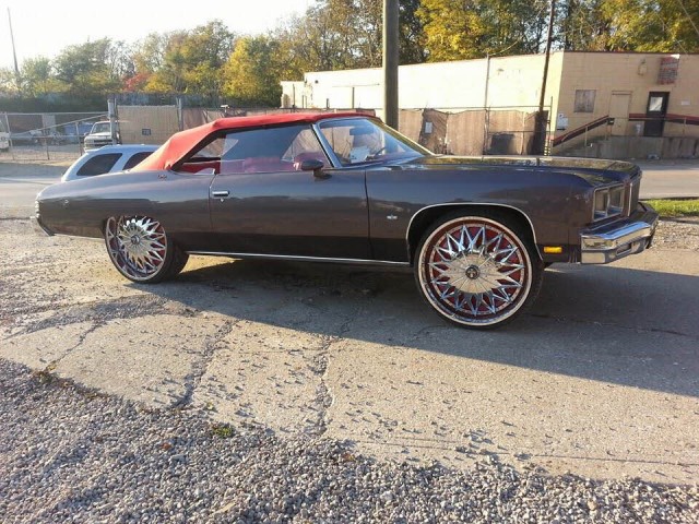 Donk on 28 inch DuB floaters - Big Rims - Custom Wheels