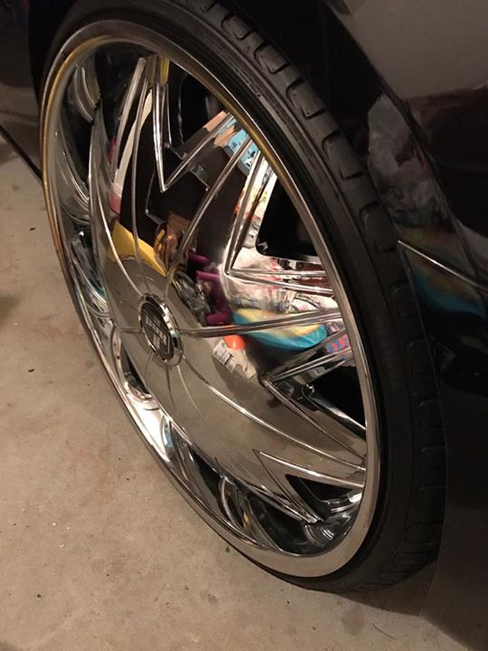 🚨26 inch floaters 3500 came off a charger tires and... - Big Rims ...