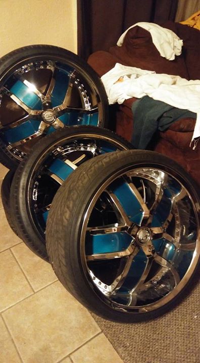 22s $1000 Obo good rubber all around $1,000 - Sand... - Big Rims ...