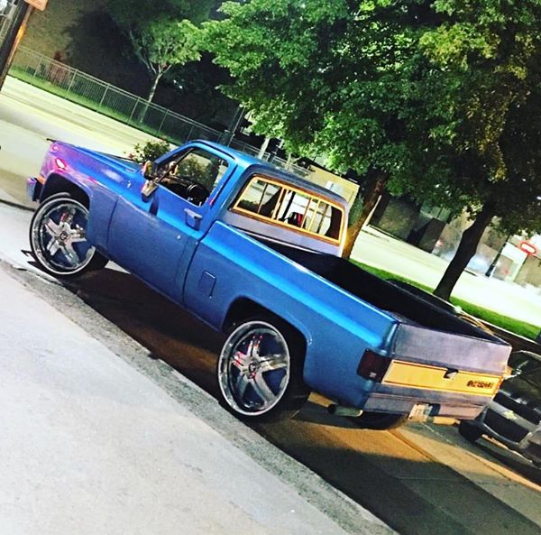 82 Chevy short bed $ 12.000 - Big Rims - Custom Wheels