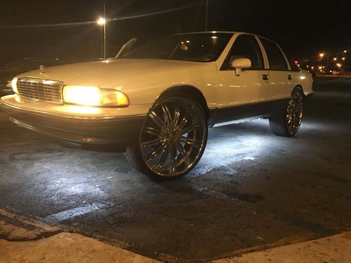 1994 Chevrolet Caprice $ 3.500 Rome, GA - Big Rims - Custom Wheels