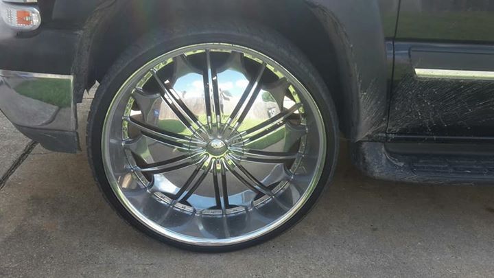 28s 6lug 1200obo $ 1.200 Dallas, TX - Big Rims - Custom Wheels