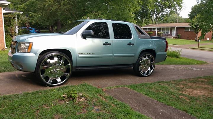 30" CROME UNIVERSAL 6LUG BRAND NEW TIRES $ 3.250 Huntsville, AL - Big ...