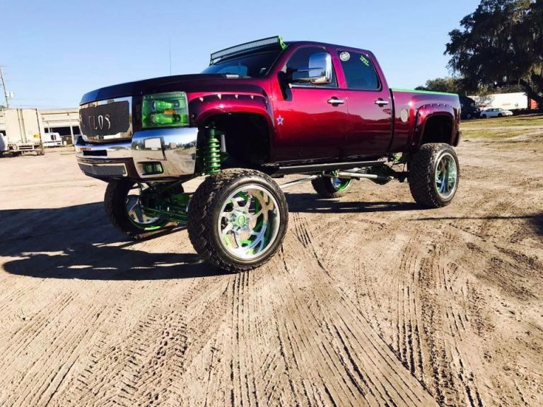 CHEVROLET C10 PERSONALIZED - Big Rims - Custom Wheels